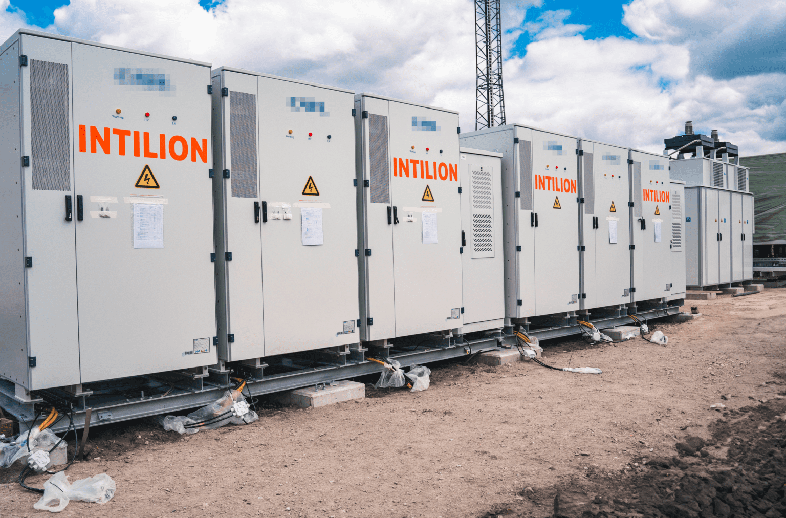 30 MWh Frequency Containment Reserve for Grid Stabilisation
