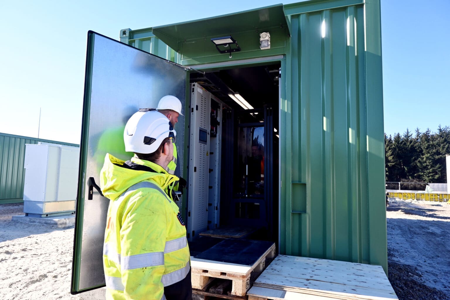 INTILION - We offer you sustainable lithium-ion energy systems