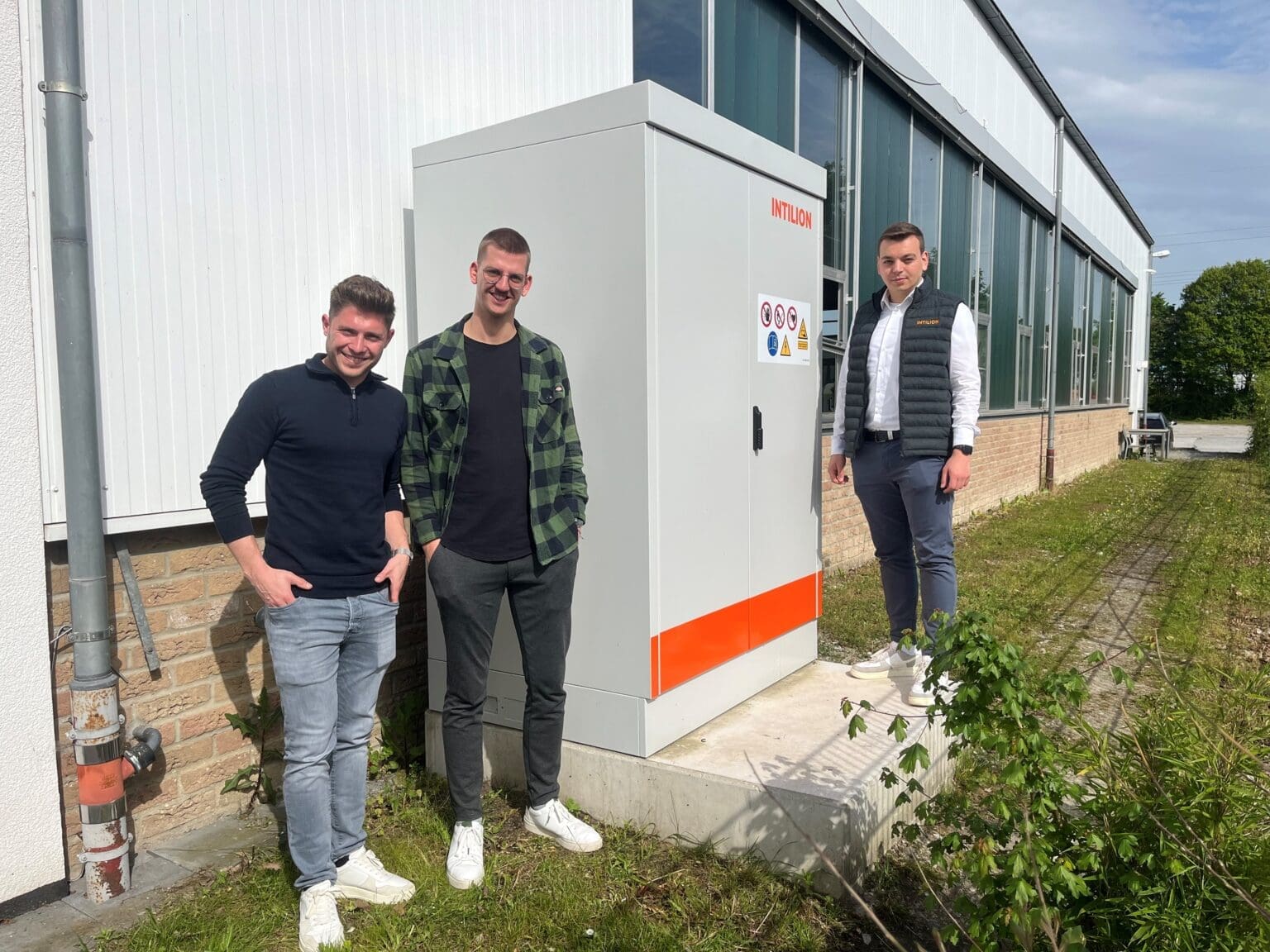 INTILION - We offer you sustainable lithium-ion energy systems